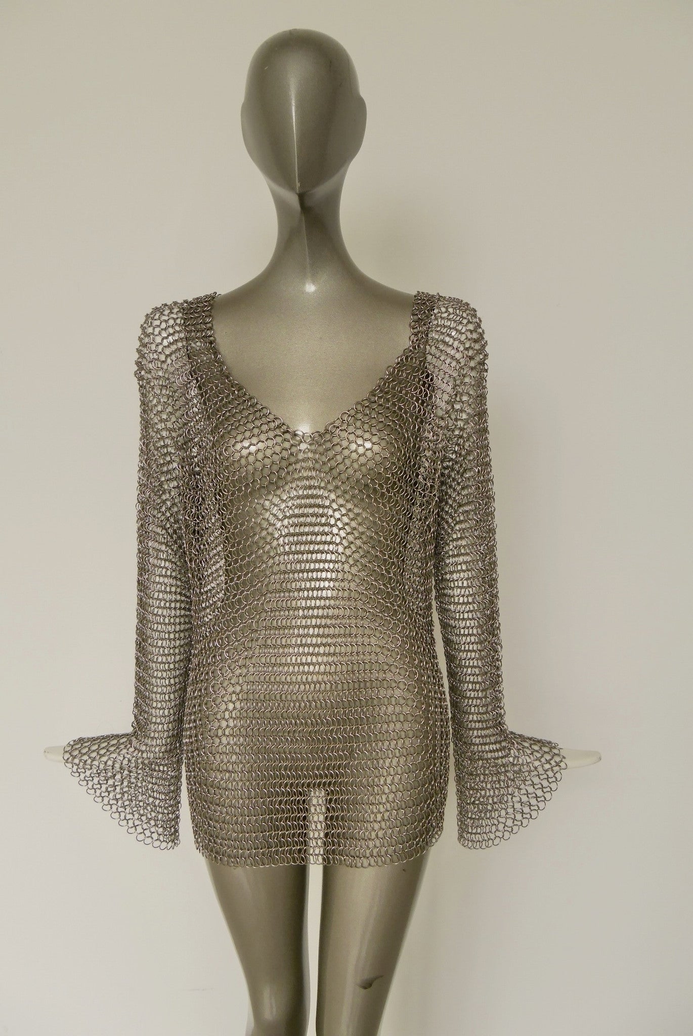 1970s Chain mail mini dress/shirt with bell sleeves – Vintage Le Monde